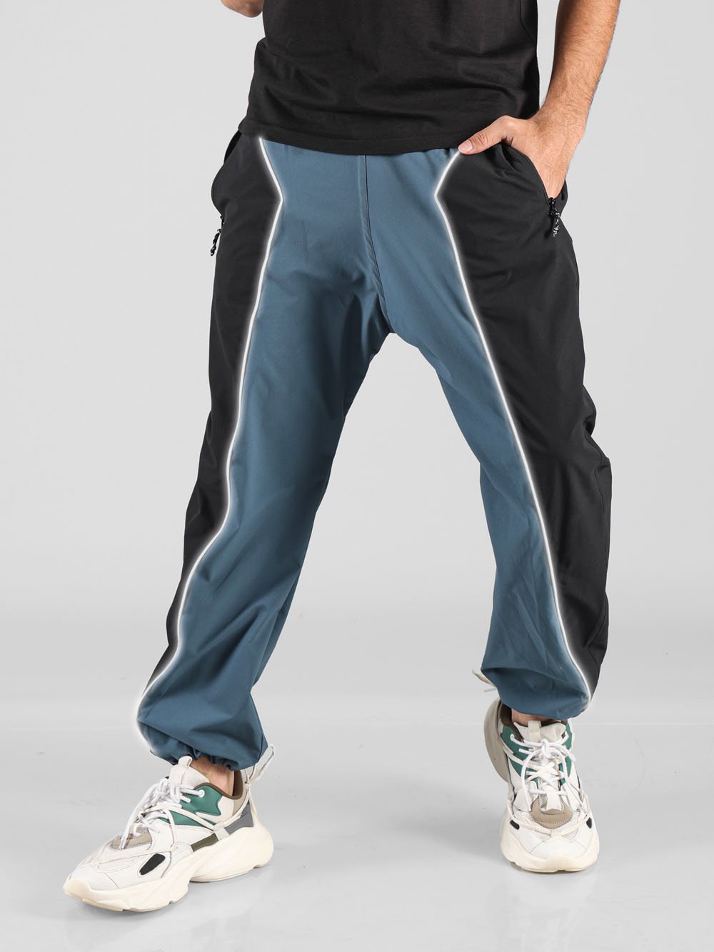 Reflective Blue & Black Hoppers